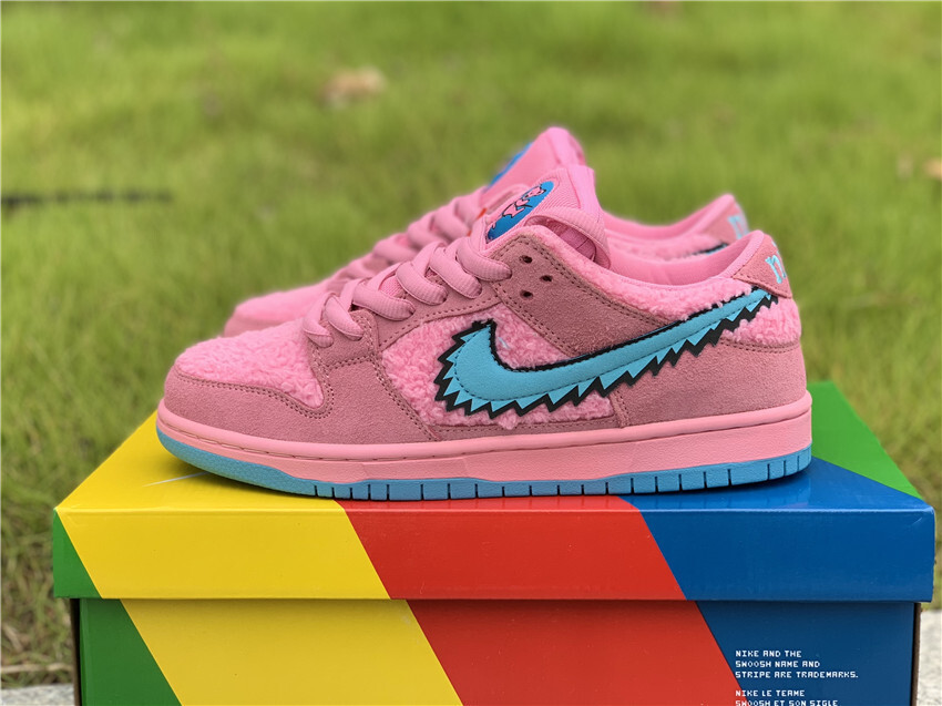 nike sb dunk low pink bear