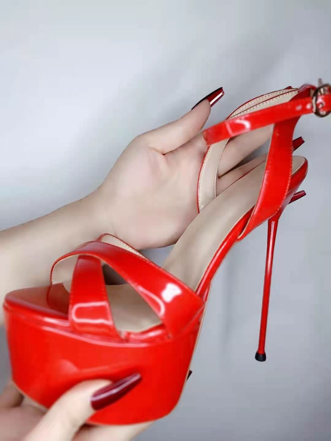 Cigarette Heel SandalsSorbern#174;Official