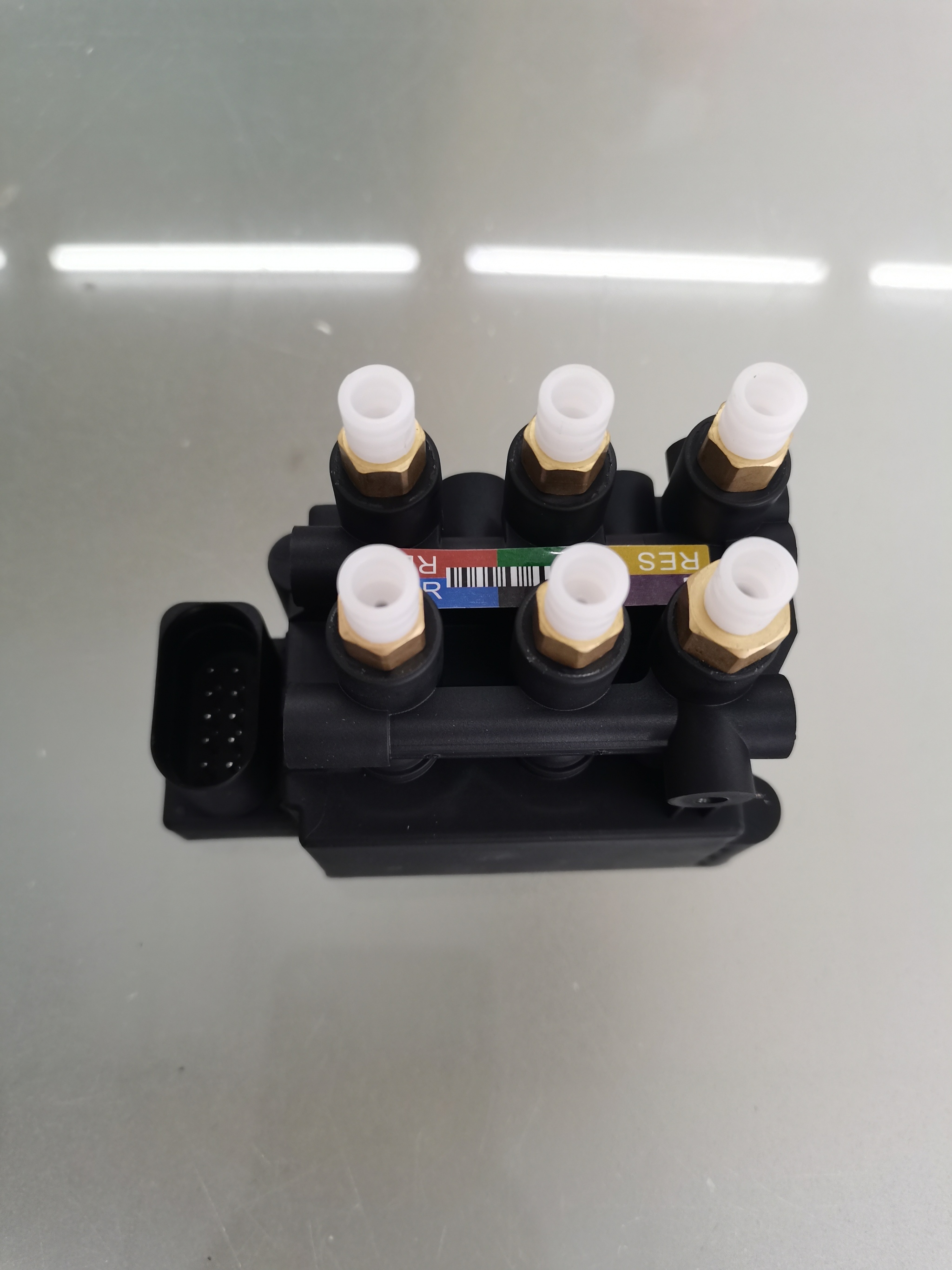 Discovery 5 AMK air suspension compressor OE LR095838