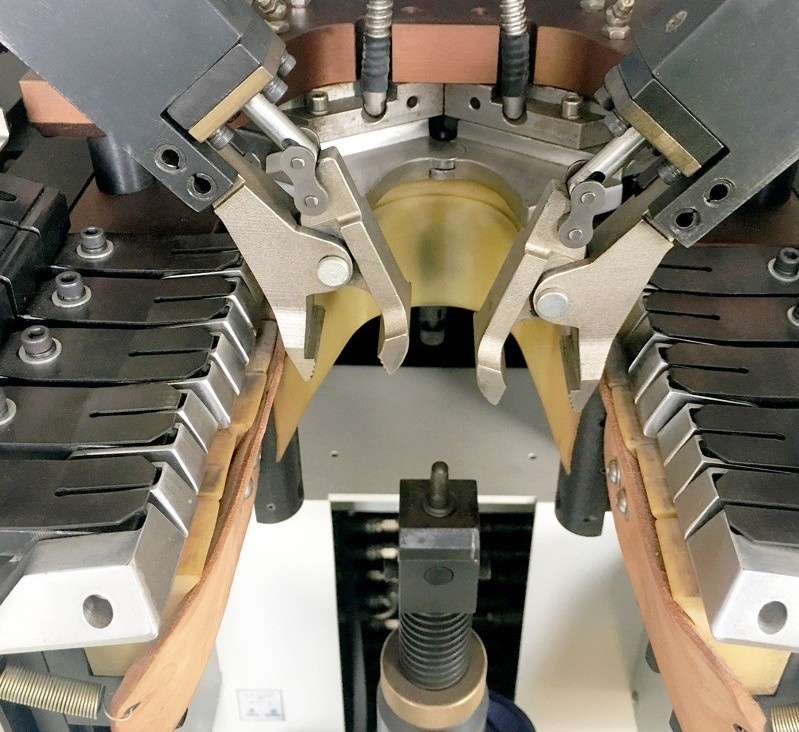 SC-658B Middle part and back part shoe lasting machine
