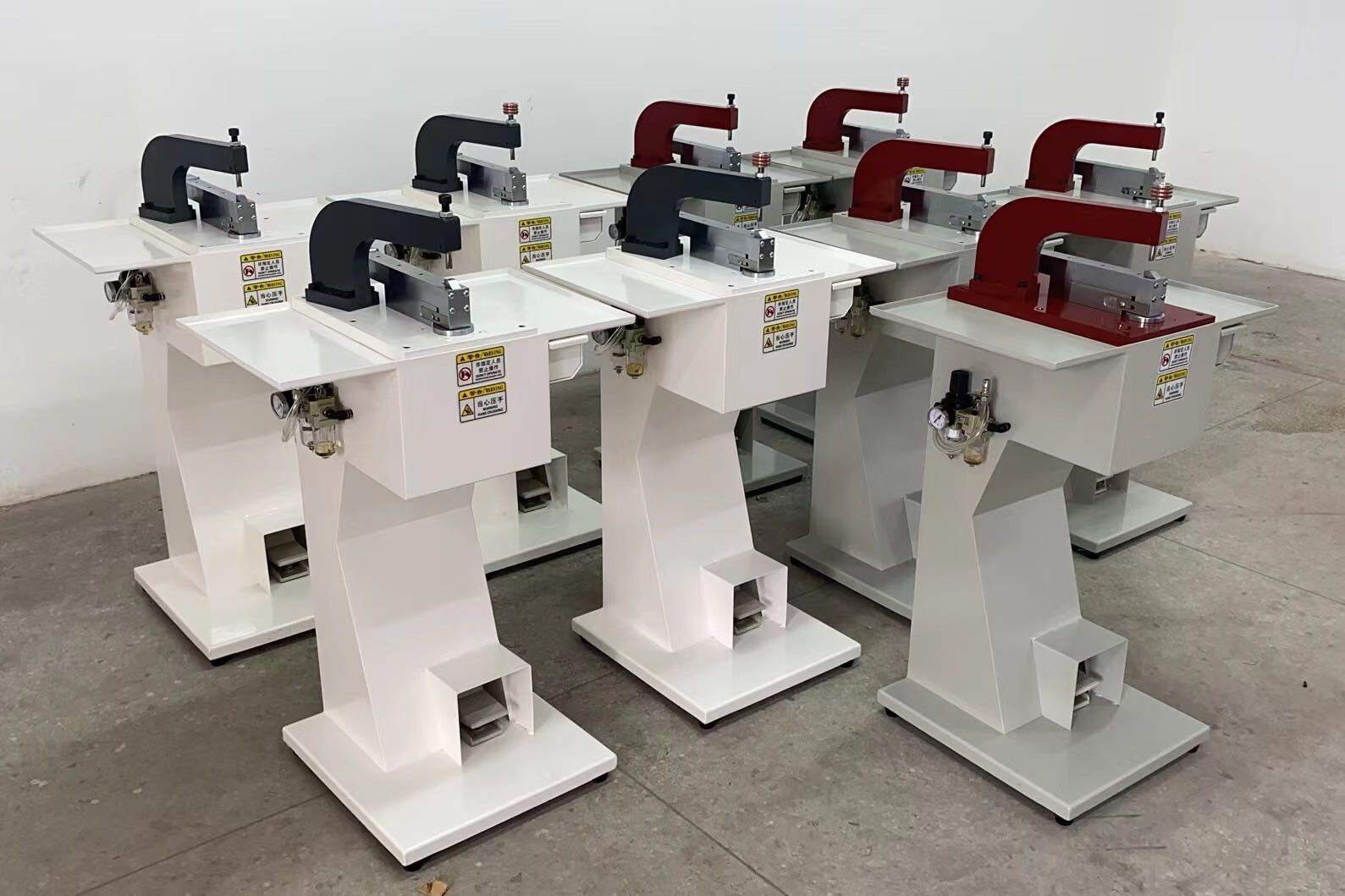 SC-BAM Buckle attaching machine