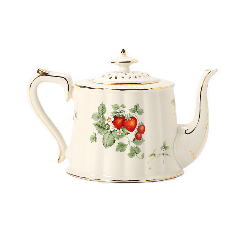 Queens Virginia Strawberry Tea Set