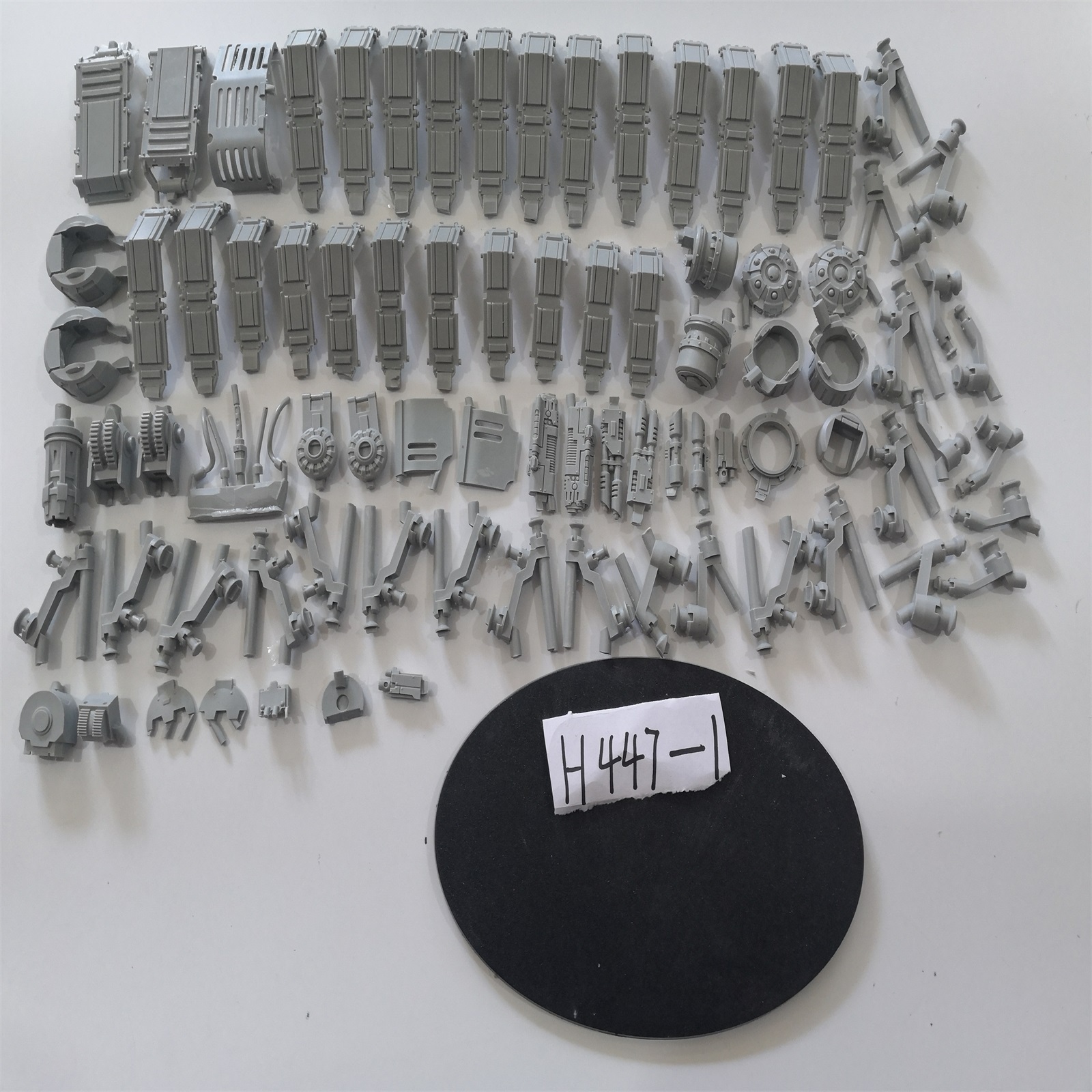 Primaris Space Marines Astraeus Super-Heavy Tank H447