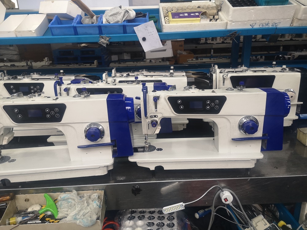 SK A8-T Lockstitch sewing machine