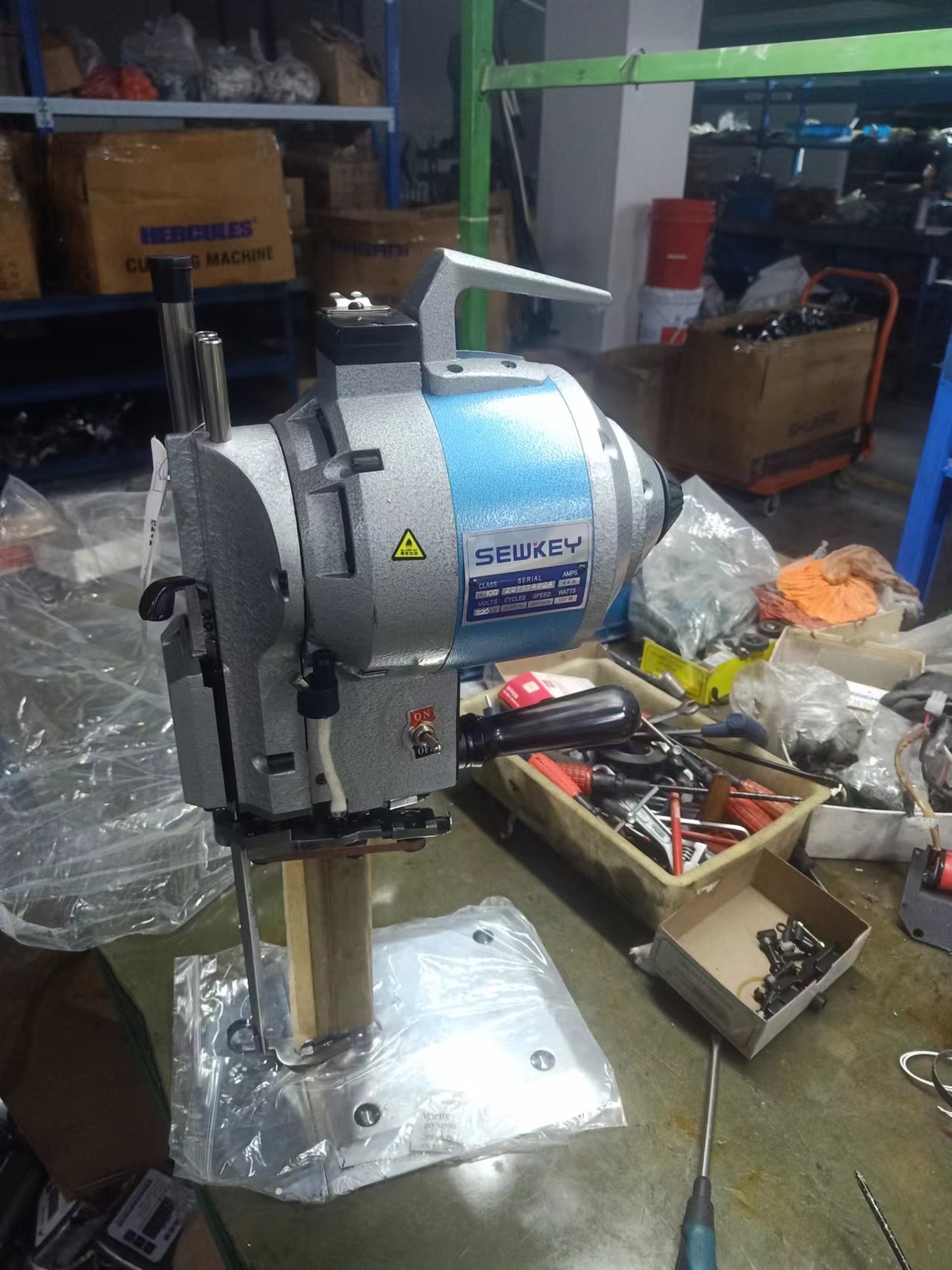 Sewkey straight knife cutting machine