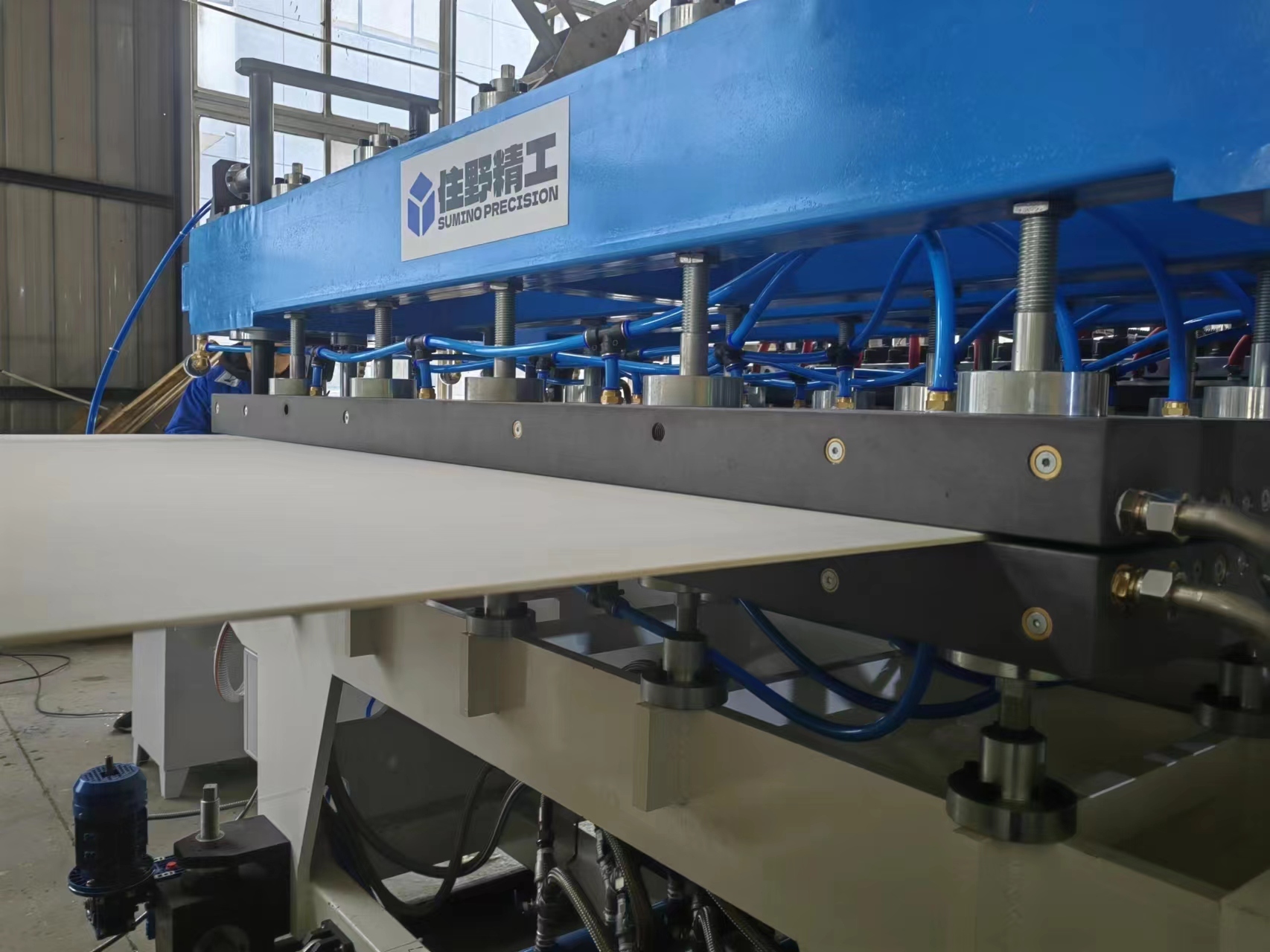 PP hollow grid corrugated sheet making machine