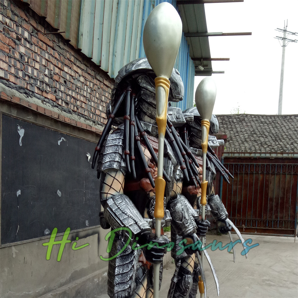 Life-Size Fiberglass Alien Predator Statue | Hi Dinosaurs