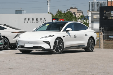 China Electric Vehicle RISING F7 2023 576km Rear Drive