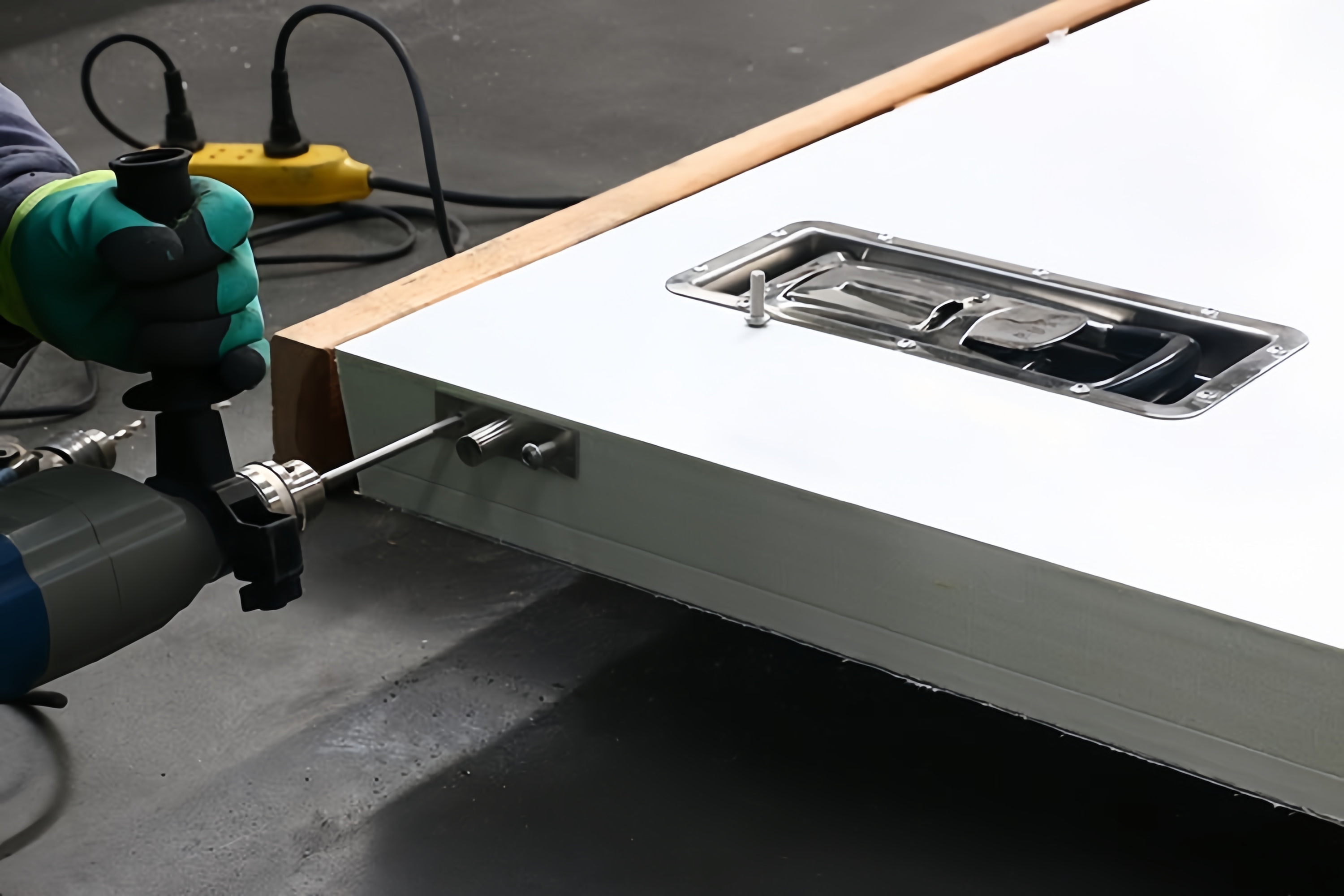 Rear and Side door for Refrigerated Truck bodies | Reefer Truck bodies