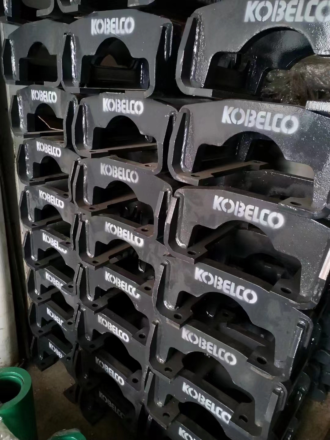 OEM Genuine New High-Quality Track Guard for Kobelco Excavators SK200-8 ...
