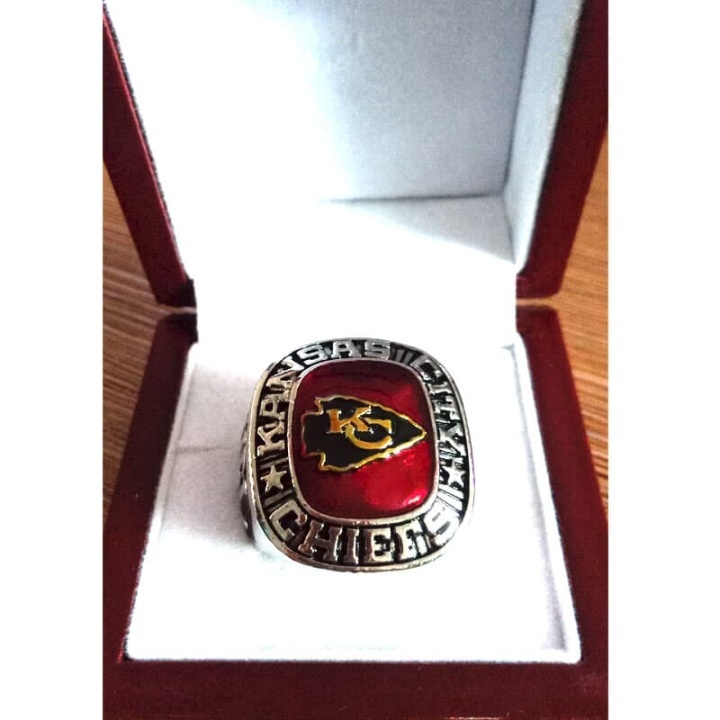 Kansas City Chiefs Championship ring size 9-12