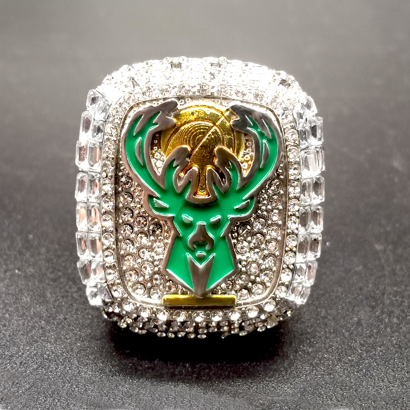 2021 NBA Bucks MVP Championship Ring Complete ring