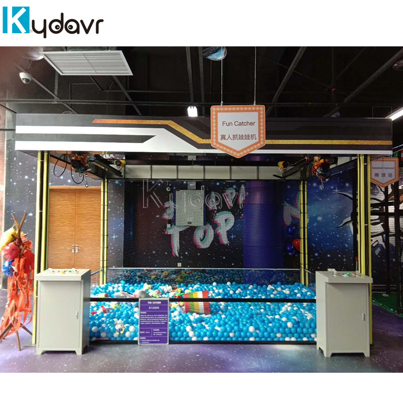 Human Claw Machine | Human Crane Machine - KYDAVR