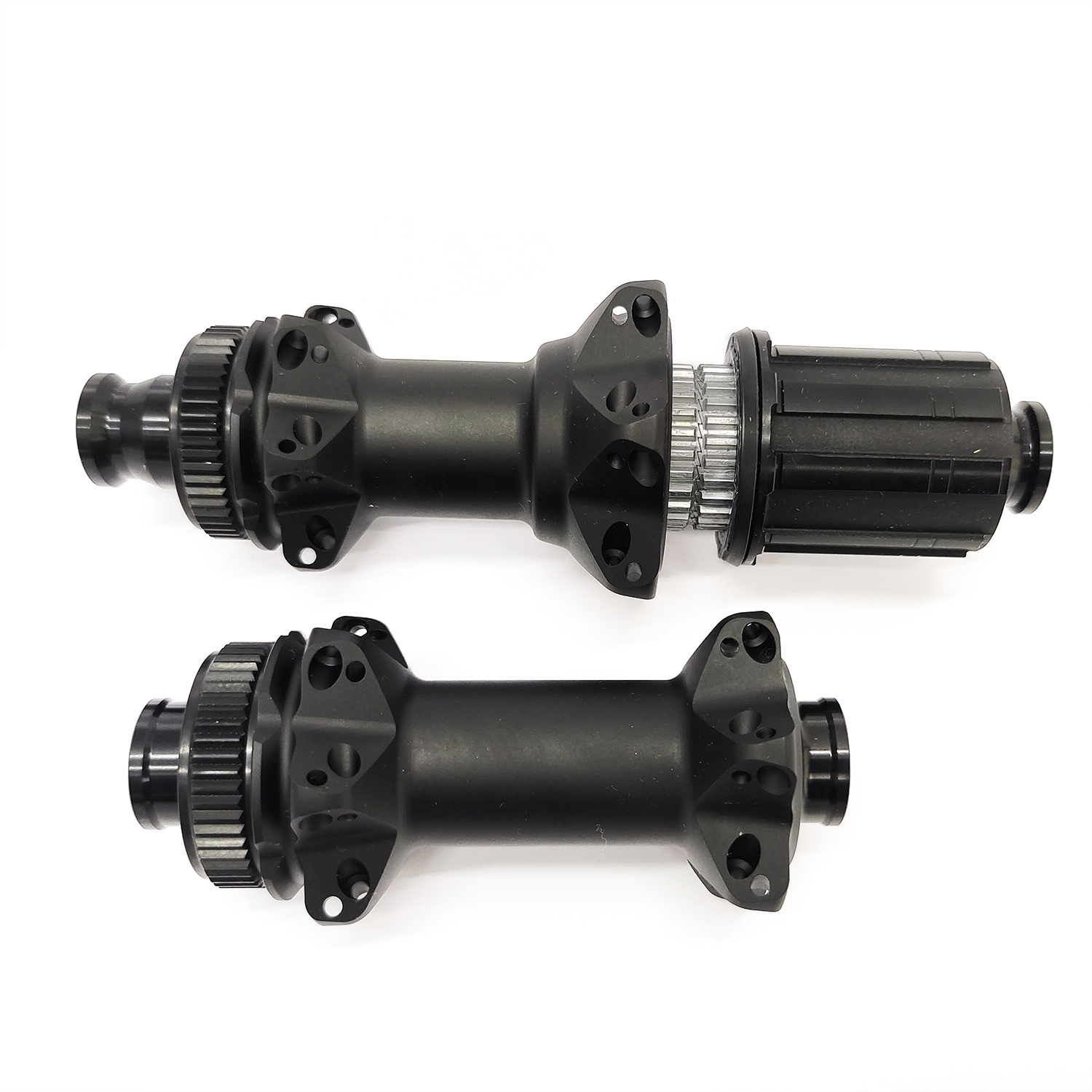 65mm Carbon Fiber Clincher Wheelset 28mm Wide Disc Brake Ratchet Hub