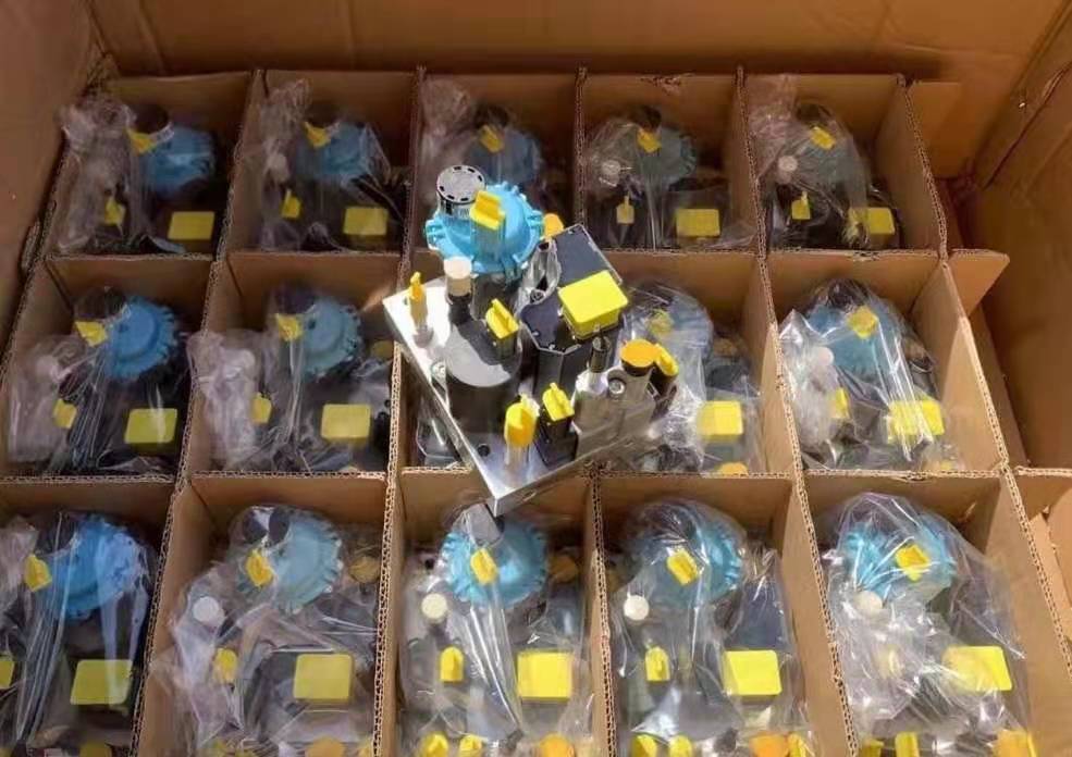 85022215 Urea Dosing adblue pump unit P85022215 23387854 23387865 SCR ...