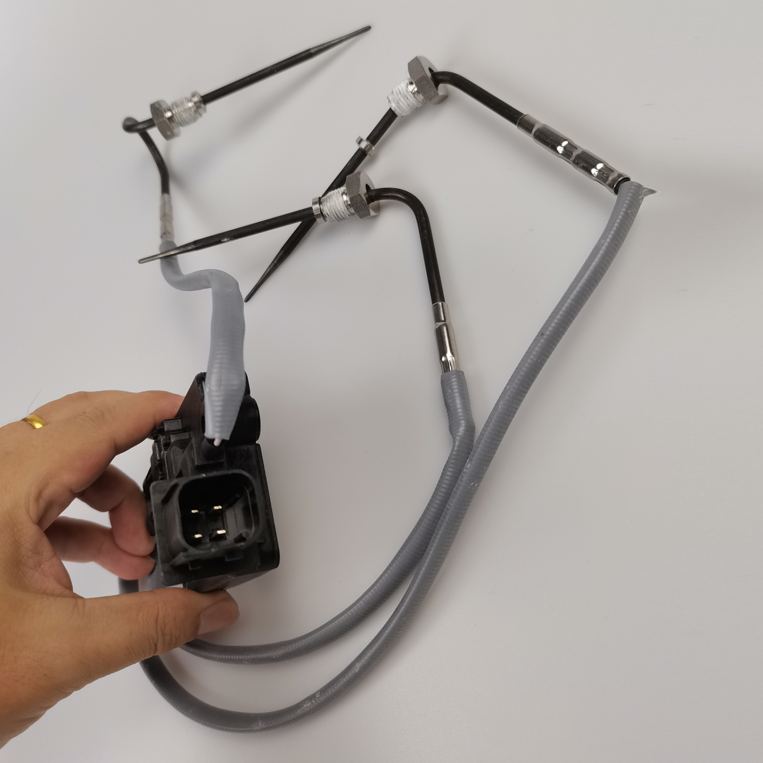 4384812 EGT Sensor DPF Temperature Sensor Cummins diesel engine SCR