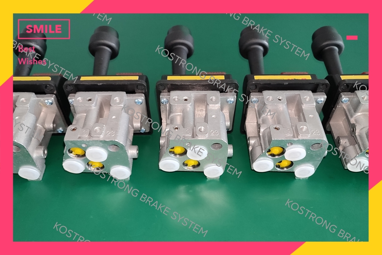 HYDRAULIC LIFTING VALVE 14750667H FOR SINOTRUCK HOWO 3 HOLES