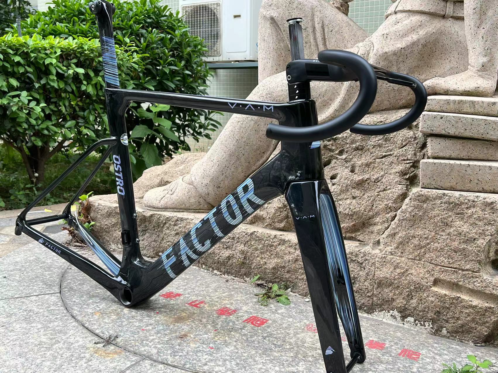 Factor Ostro V.A.M Disc Carbon Rahmenkit Frame on sale