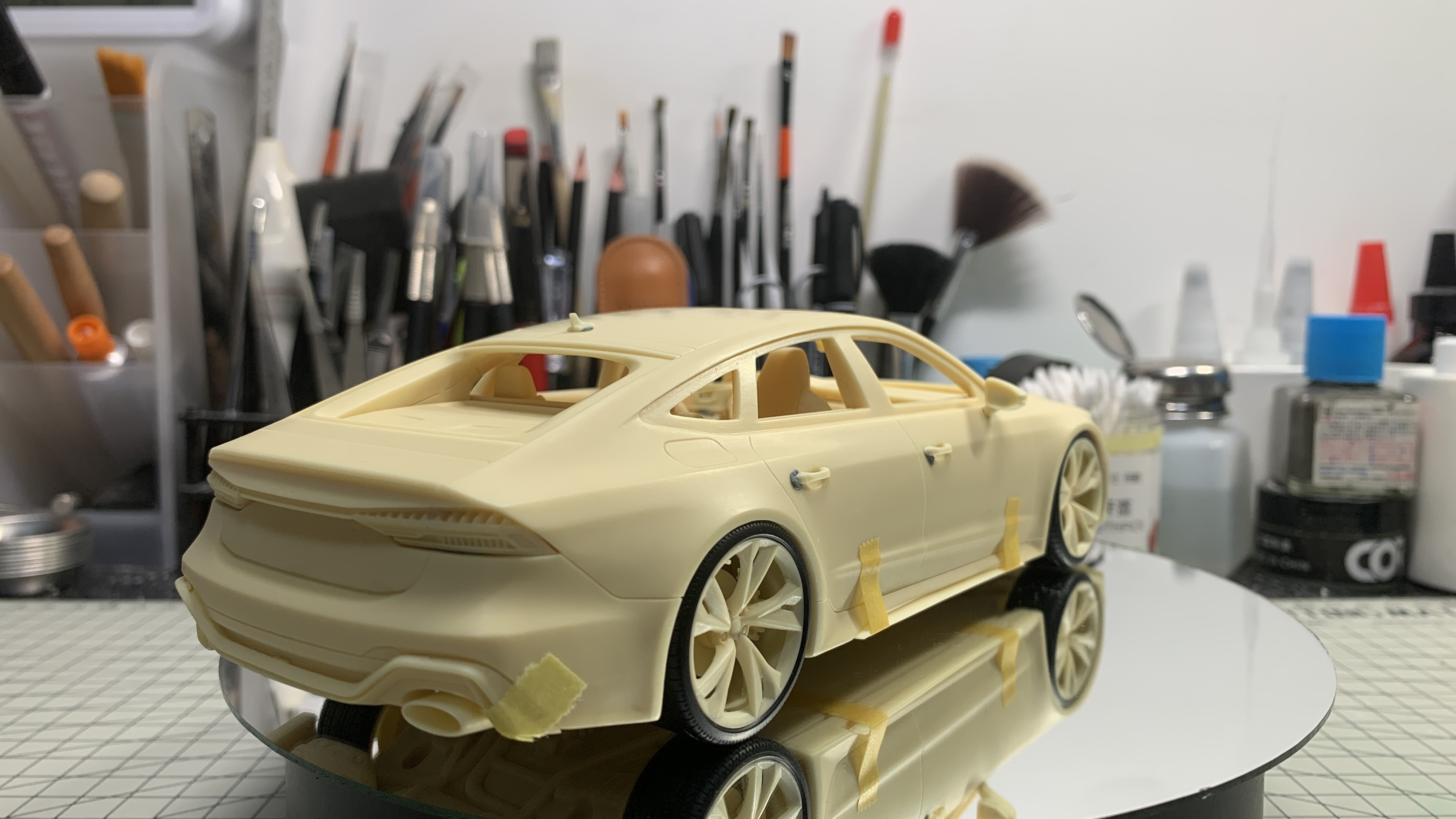 1/24 Scale Model Car Kit AUDI RS7 Building by Alpha Model Model master.