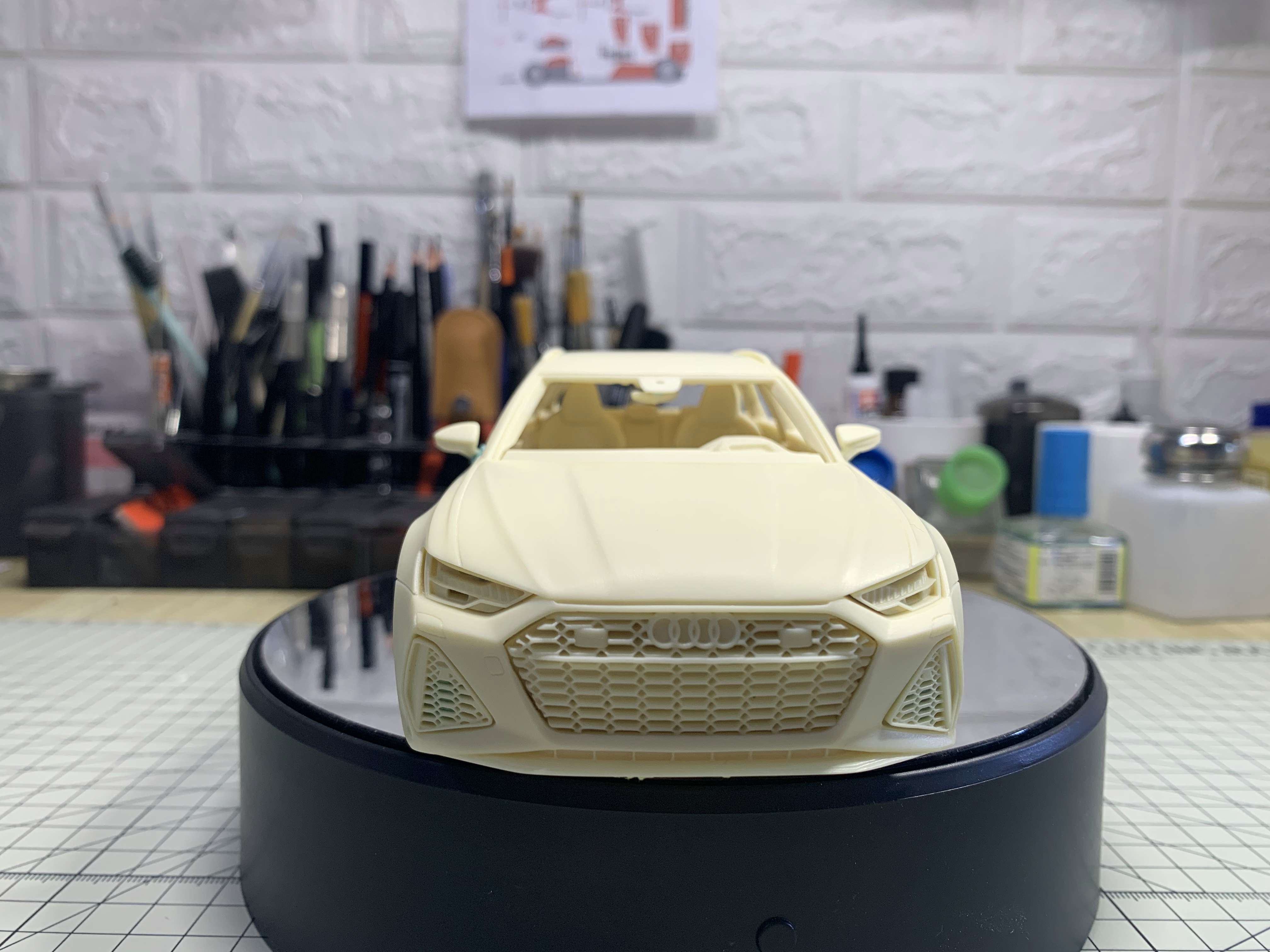 1/24 Scale Model Car Kit AUDI RS6 Building by Alpha Model Model master.