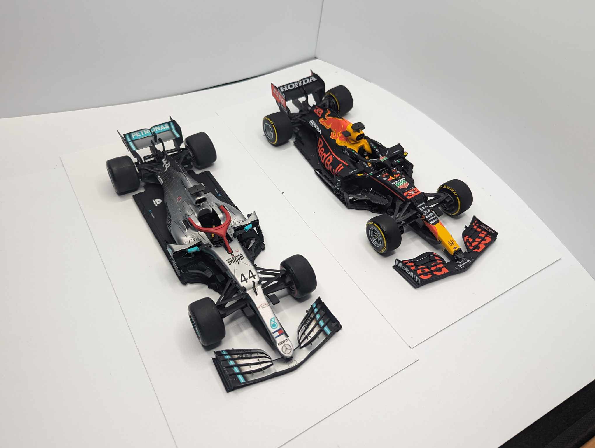 1/20 Scale Model Car Kit Mercedes AMG F1 W10 Building by Alpha Model Model master.