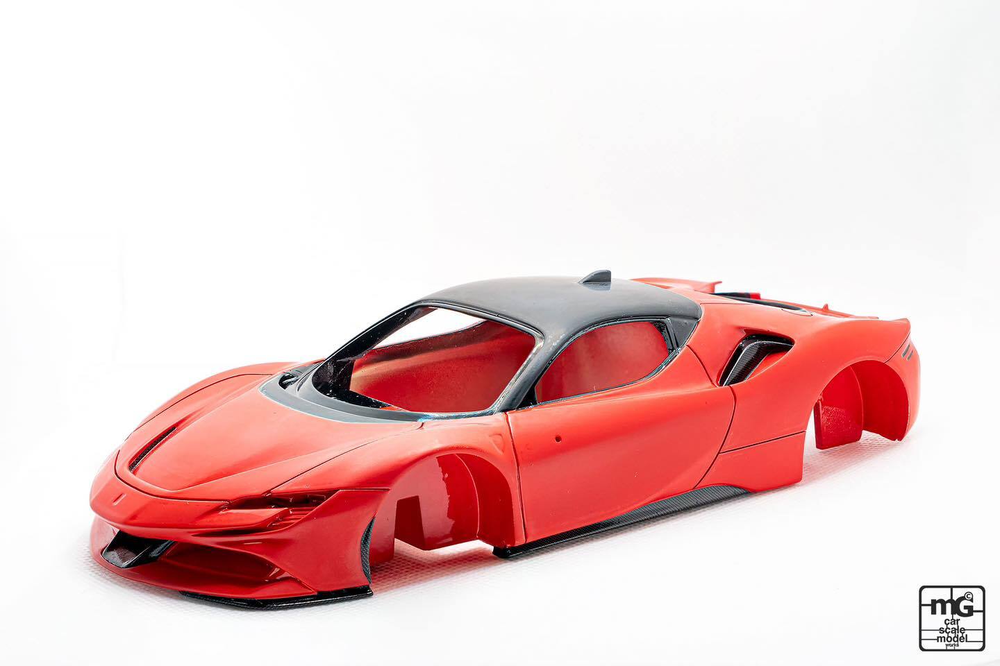 1/24 Scale Model Car Kit Ferrari SF90 Building by Alpha Model Model master.