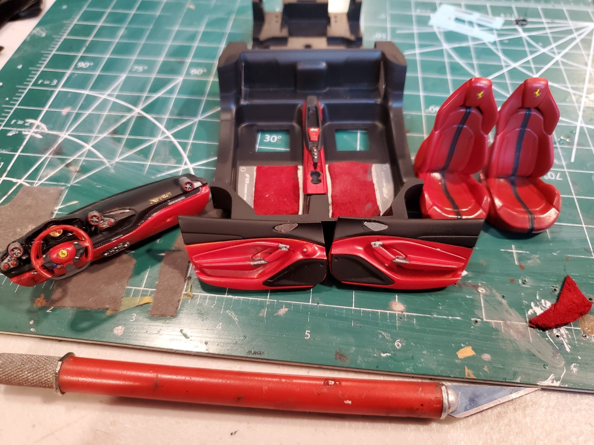 1/24 Scale Model Car Kit Ferrari F8 Tributo Building by Alpha Model ...