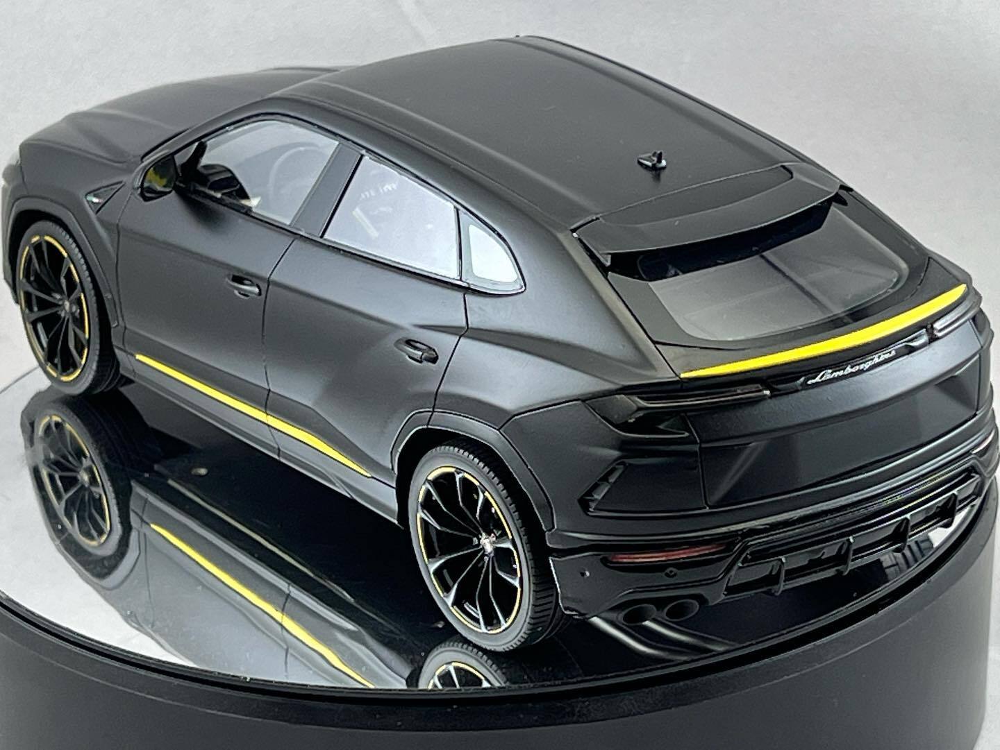 1/24 Scale Model Car Kit Lamborghini Urus Building by Alpha Model Model ...