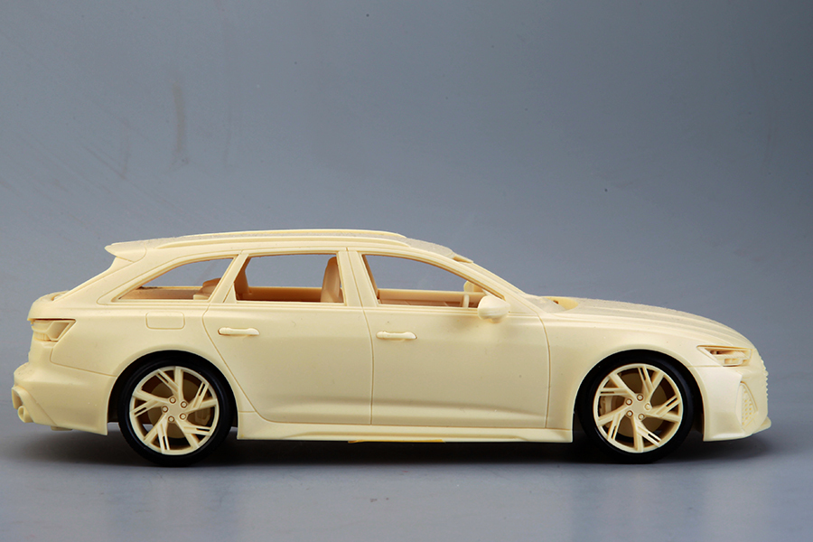 1/24 Scale Model Car Kit AUDI RS6 Building by Alpha Model Model master.