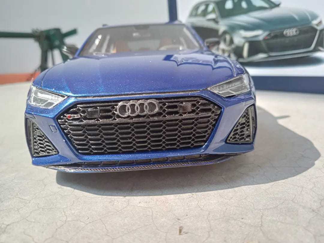1/24 Scale Model Car Kit AUDI RS6 Building by Alpha Model Model master.