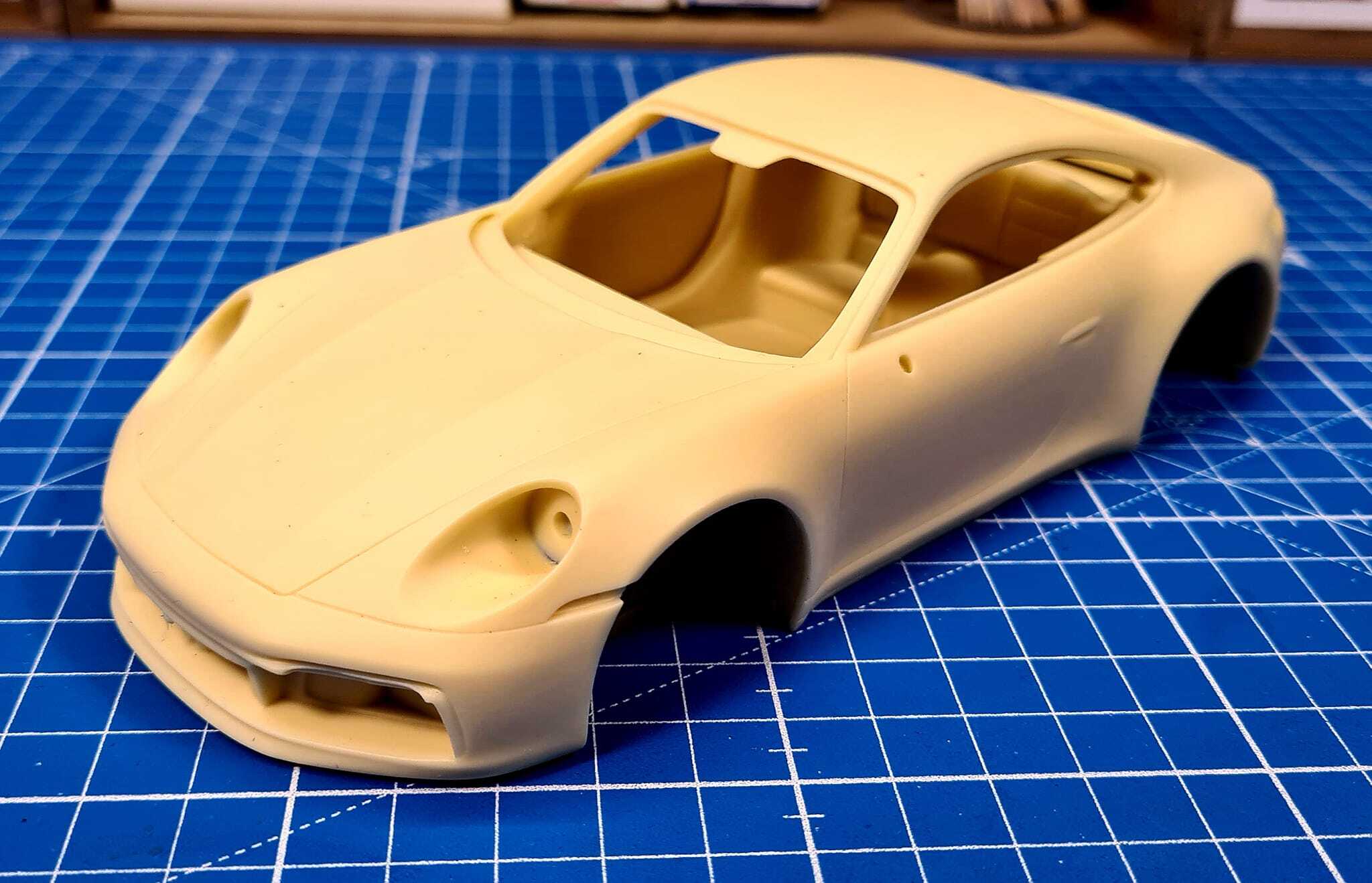 1/24 Scale Model Car Kit Porsche 911 Carrera building by robin witt